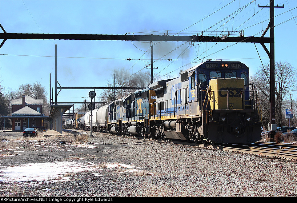 CSX C40-8 #7612 on Q418-09